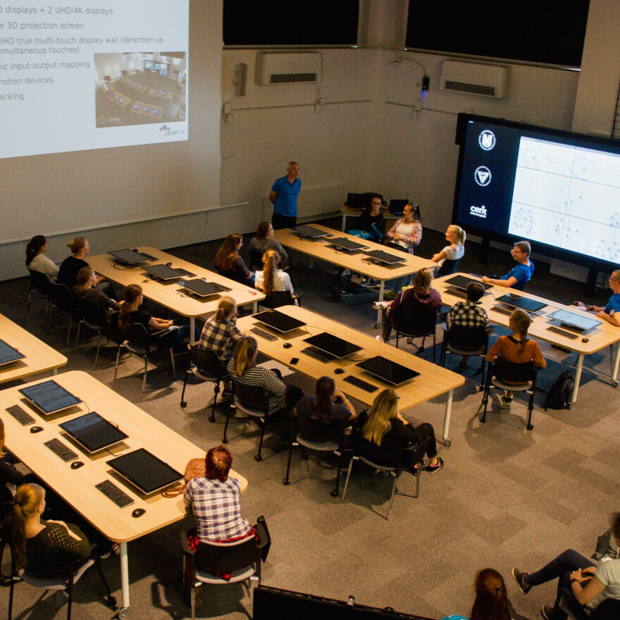 Fakulta informatiky - Masarykova univerzita - Vysoké školy