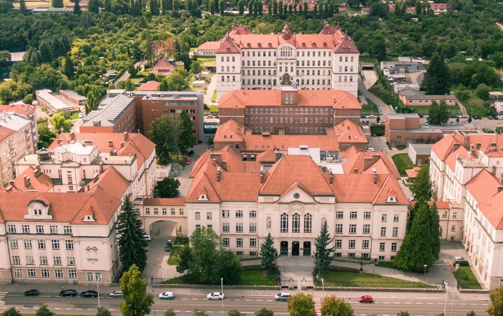 Fakulta stavební - Vysoké učení technické v Brně - Vysoké školy
